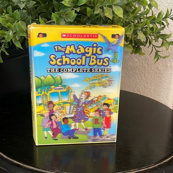Magic School Bus | Media | Magic School Bus Complete Set With 8 Dvds ...